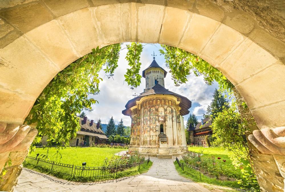 Top manastiri din Romania