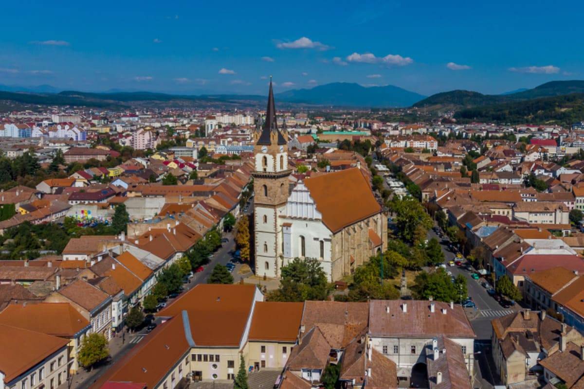 Top 15 obiective turistice din Bistrita